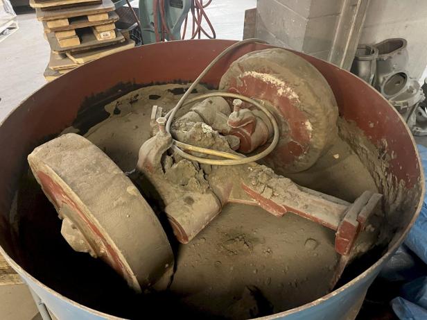 The Evolution of Plaster Mixing Equipment in Britain – Lath and Plaster